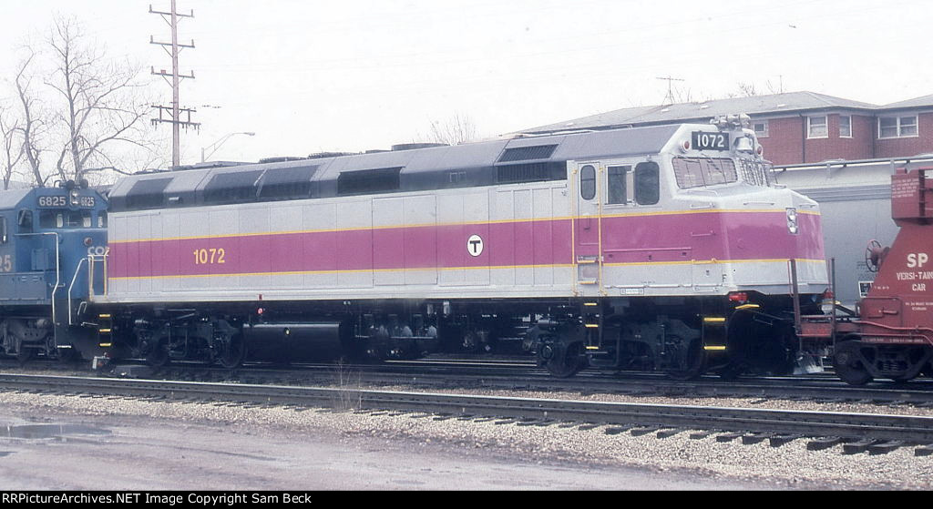 MBTA 1072--New F40PH-2C